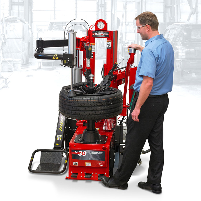 Selecting the Best Tire Changer for Your Auto Shop | Allied Inc